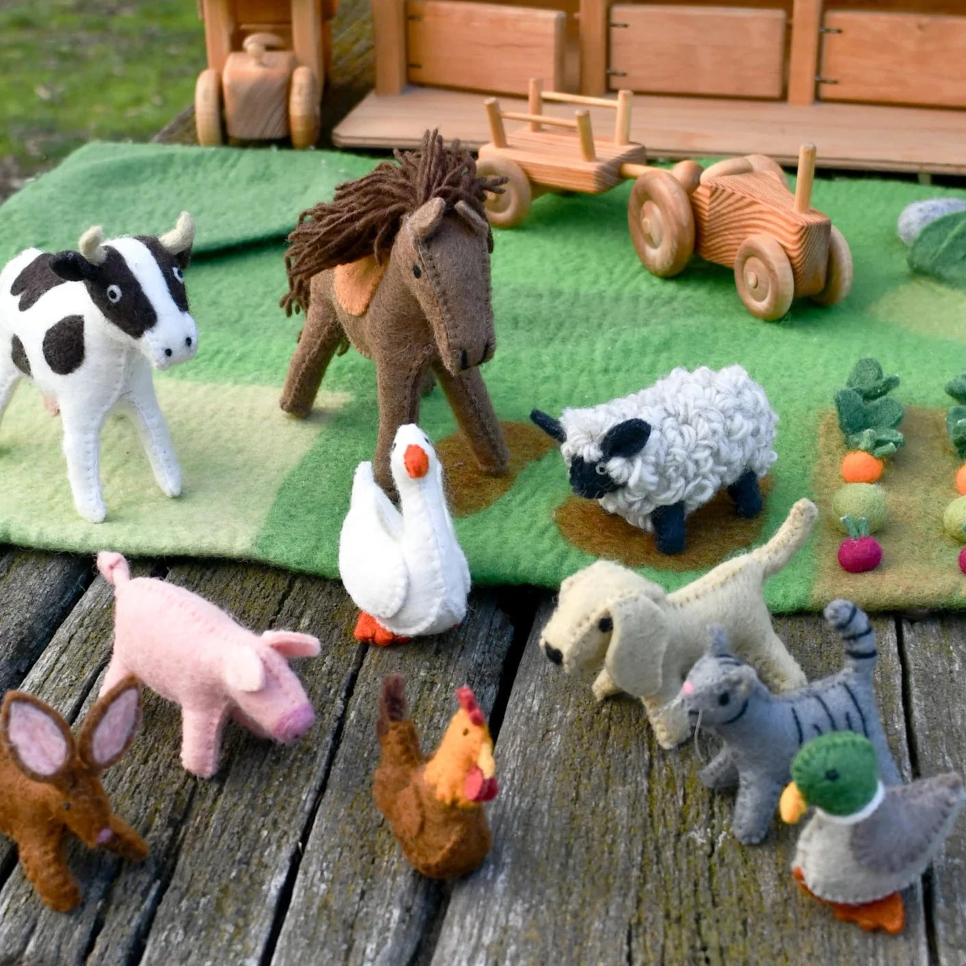 Tara Treasures | Felt Farm Animal Toys - Set of Ten – Fairplay