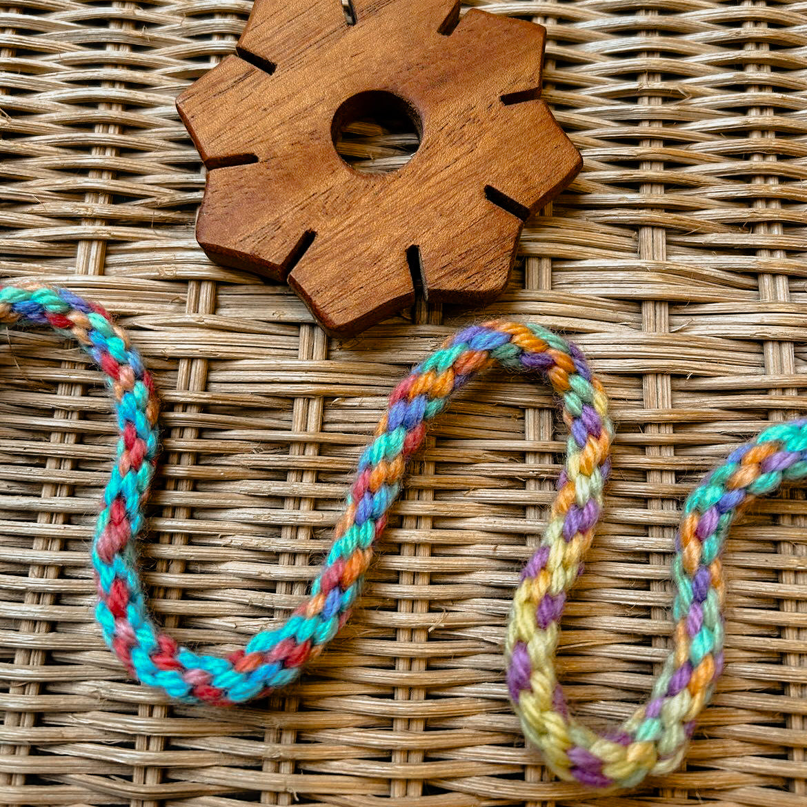 Etoile Wooden Braiding Star Loom – Fairplay