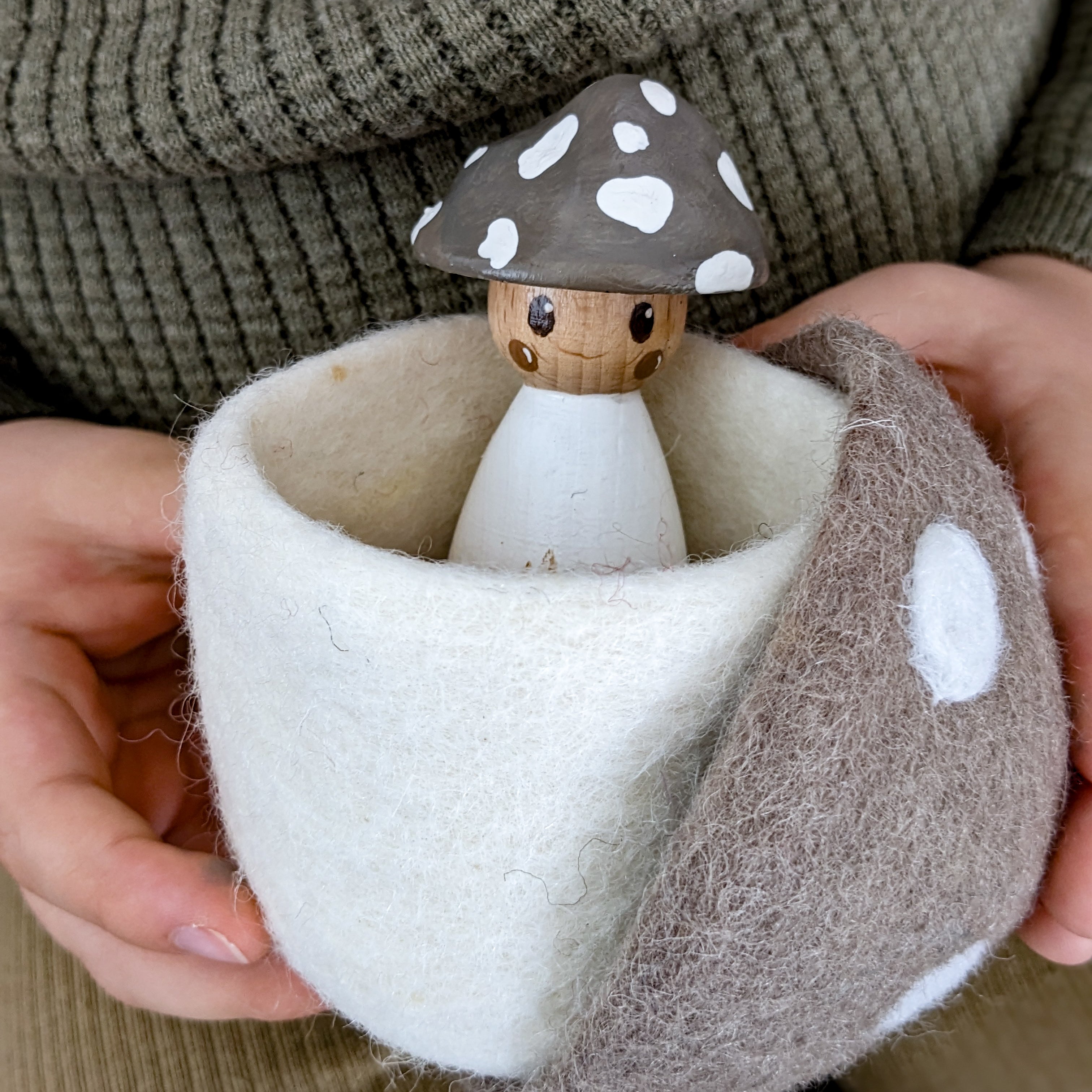 Felt Toadstool Treasure Box | 8 Colours (Mini) – Fairplay